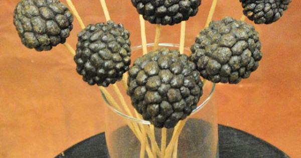 Dried Ata Fruit Pod - Stemmed